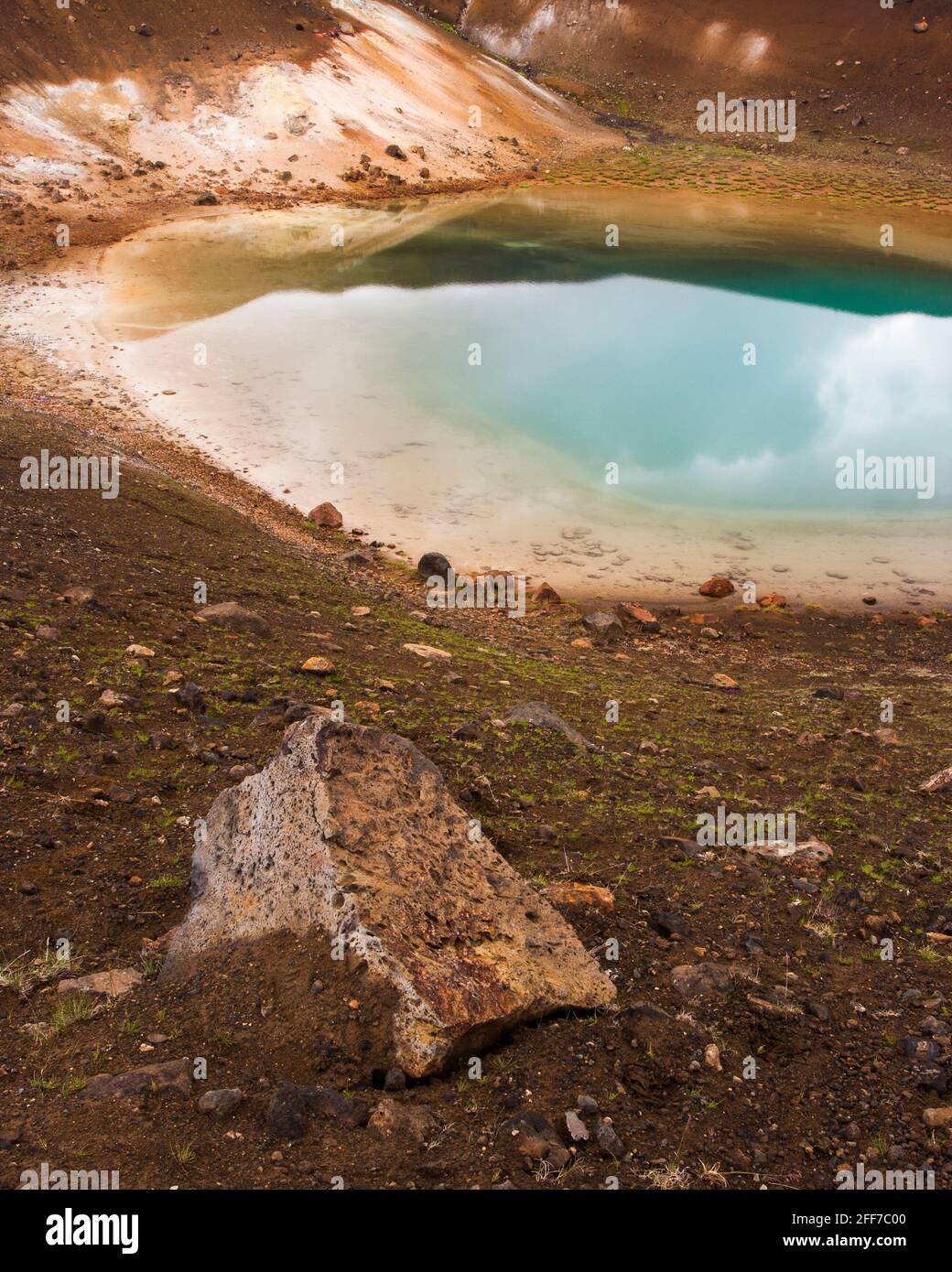 Cráter vulcanico hi-res stock photography and images - Alamy