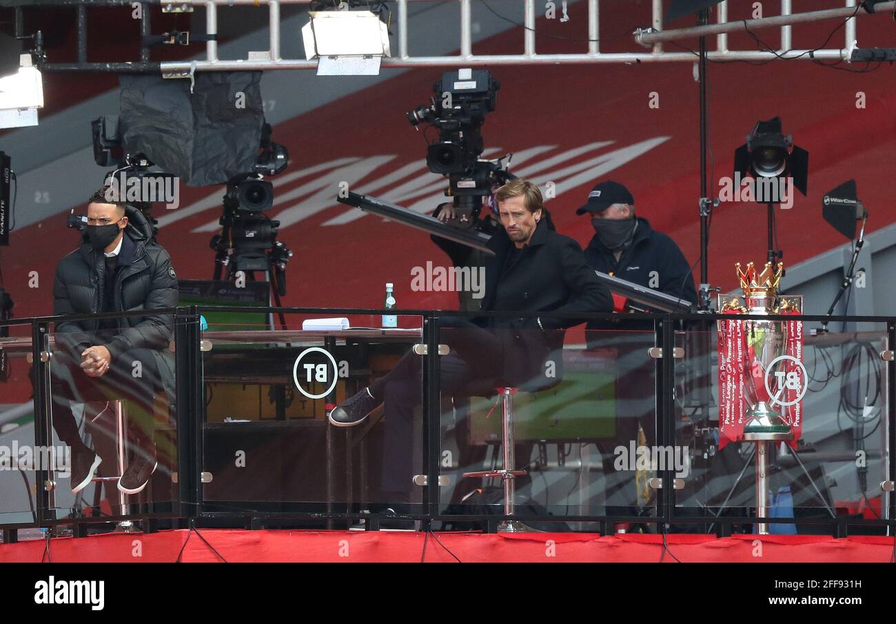 Liverpool premier league trophy anfield hi-res stock photography and ...