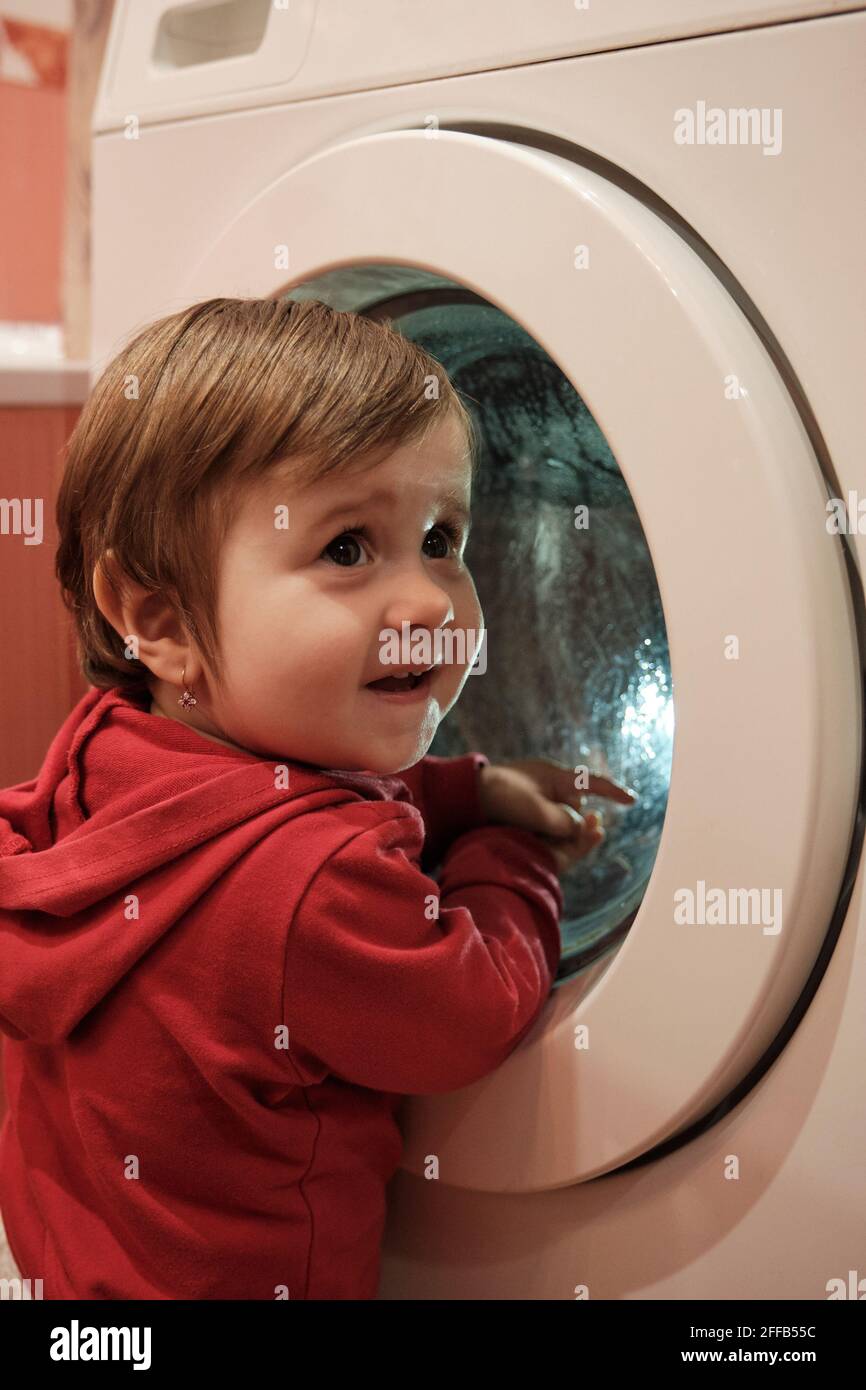 Finger snap child hi-res stock photography and images - Alamy