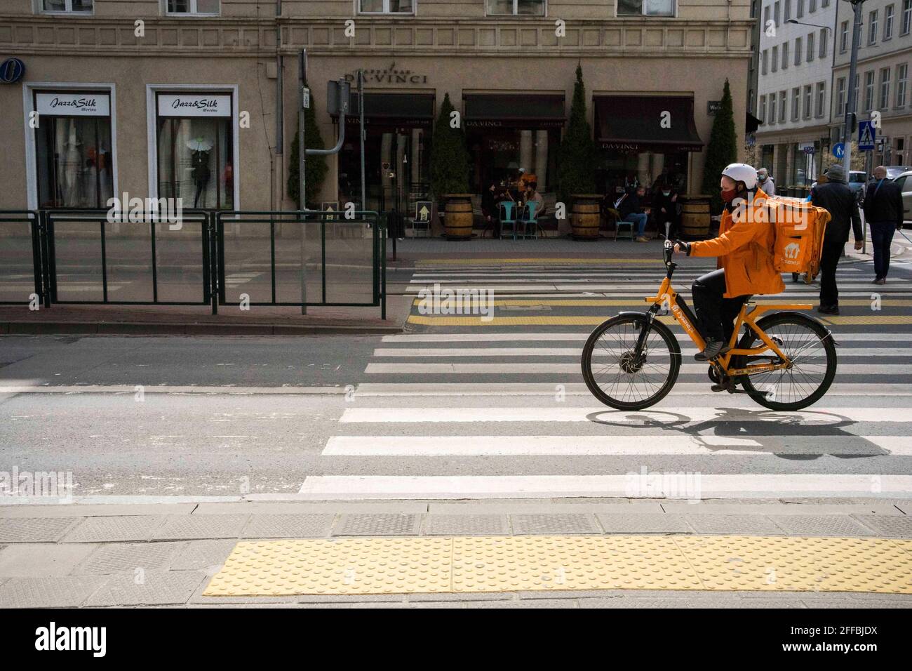Zebra walk cycle hi-res stock photography and images - Alamy