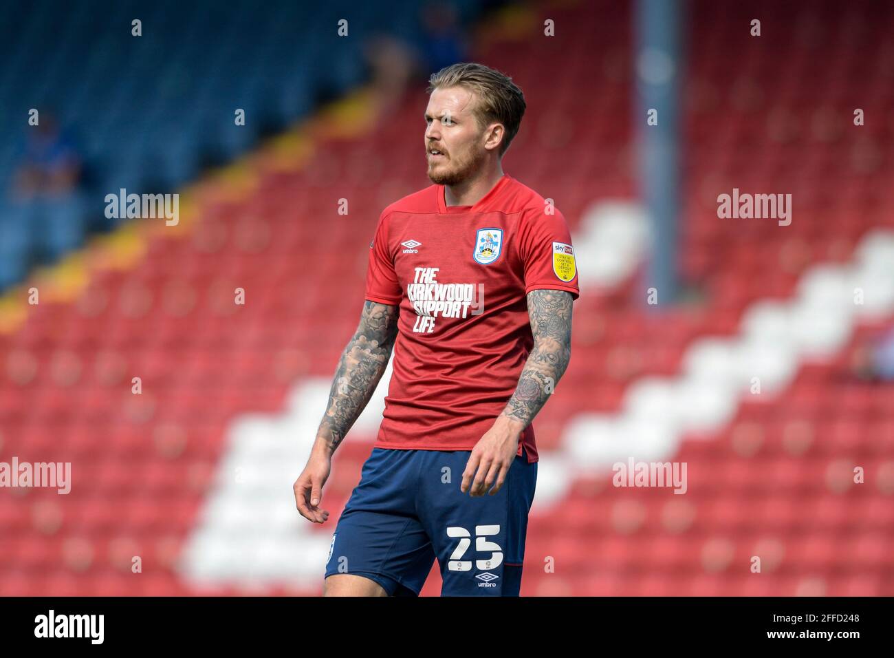 Danny ward action hi-res stock photography and images - Alamy