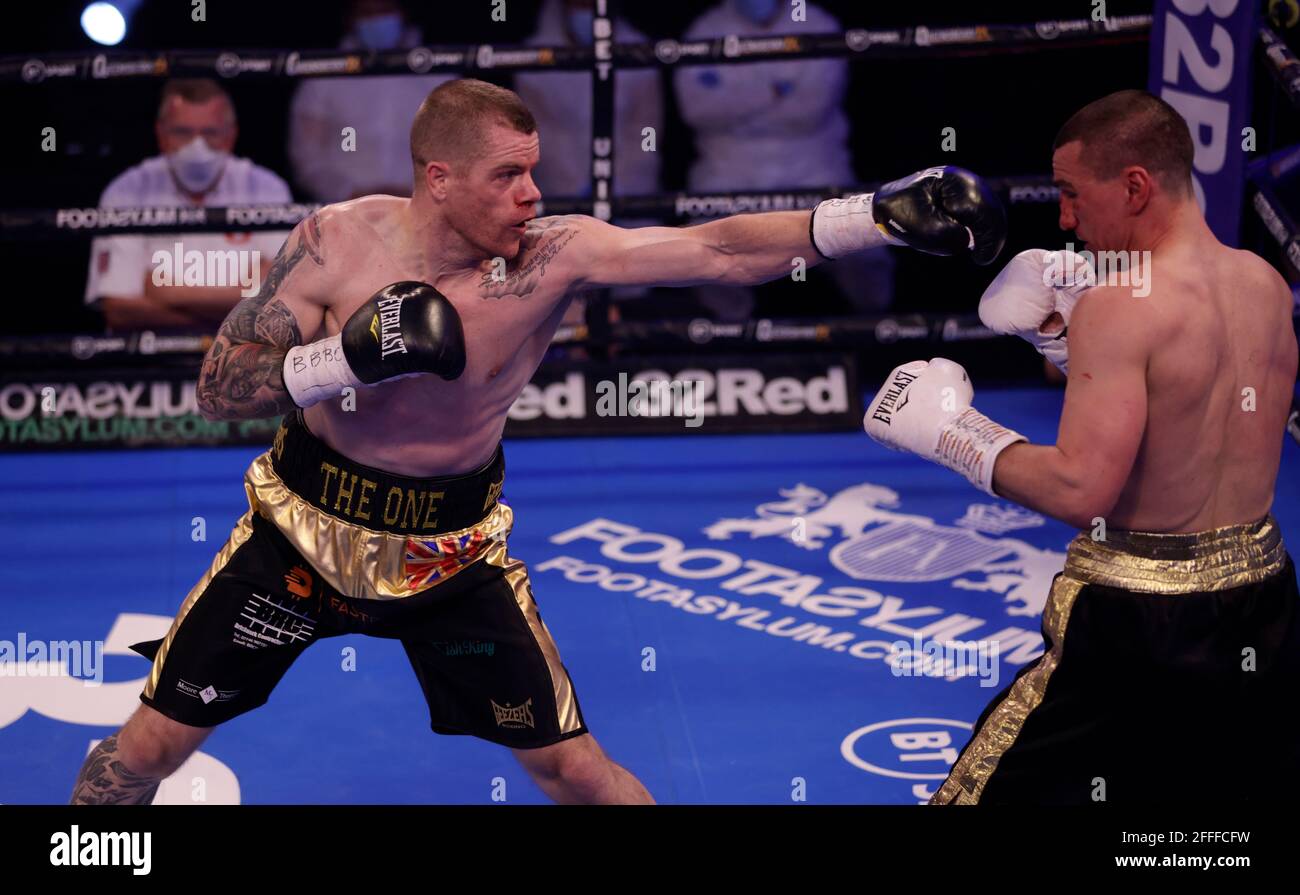 Callum Johnson (left) and Emil Markic in action in their WBO Global ...