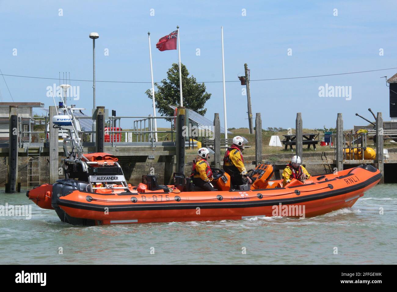 Rnli rescue boat hi-res stock photography and images - Alamy
