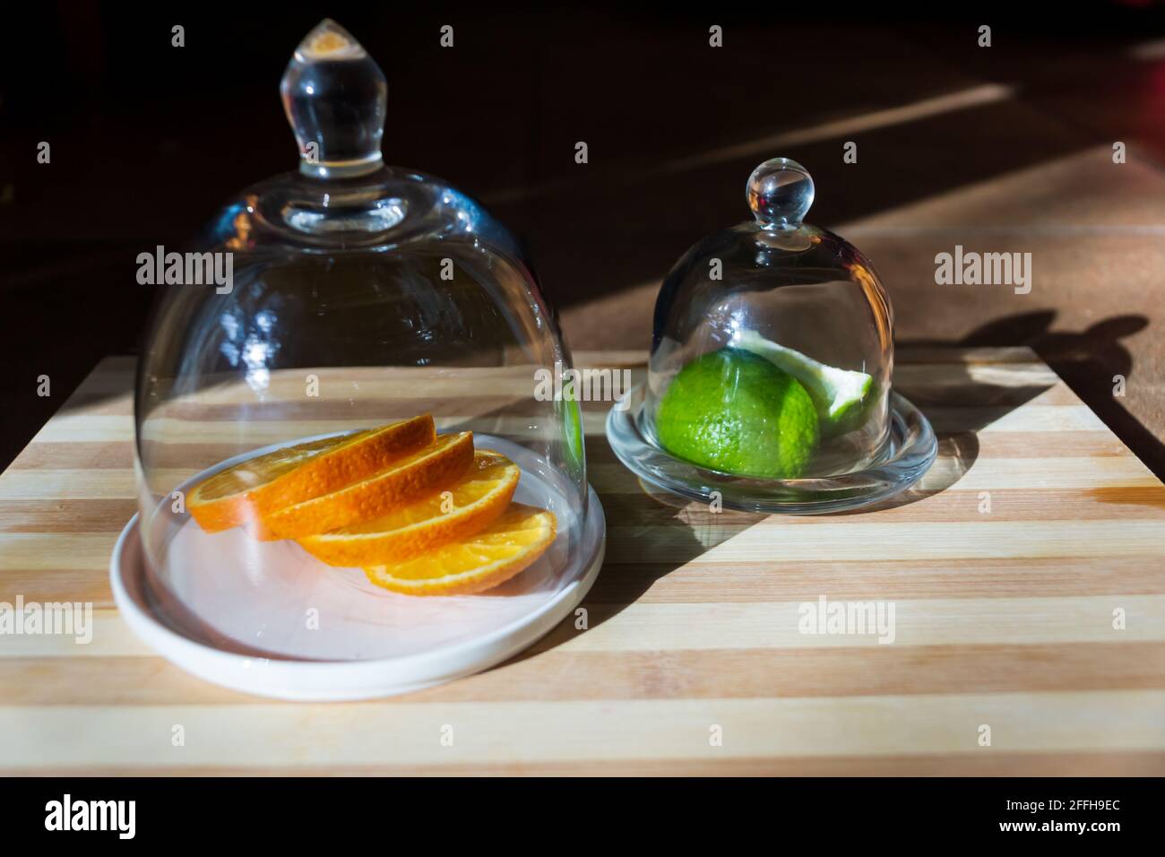 Lemon in container citrus fruit hi-res stock photography and images - Alamy