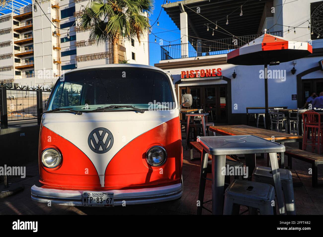 Orange Volkswagen Combi at Pistones restaurant in Hermosillo, Sonora ...