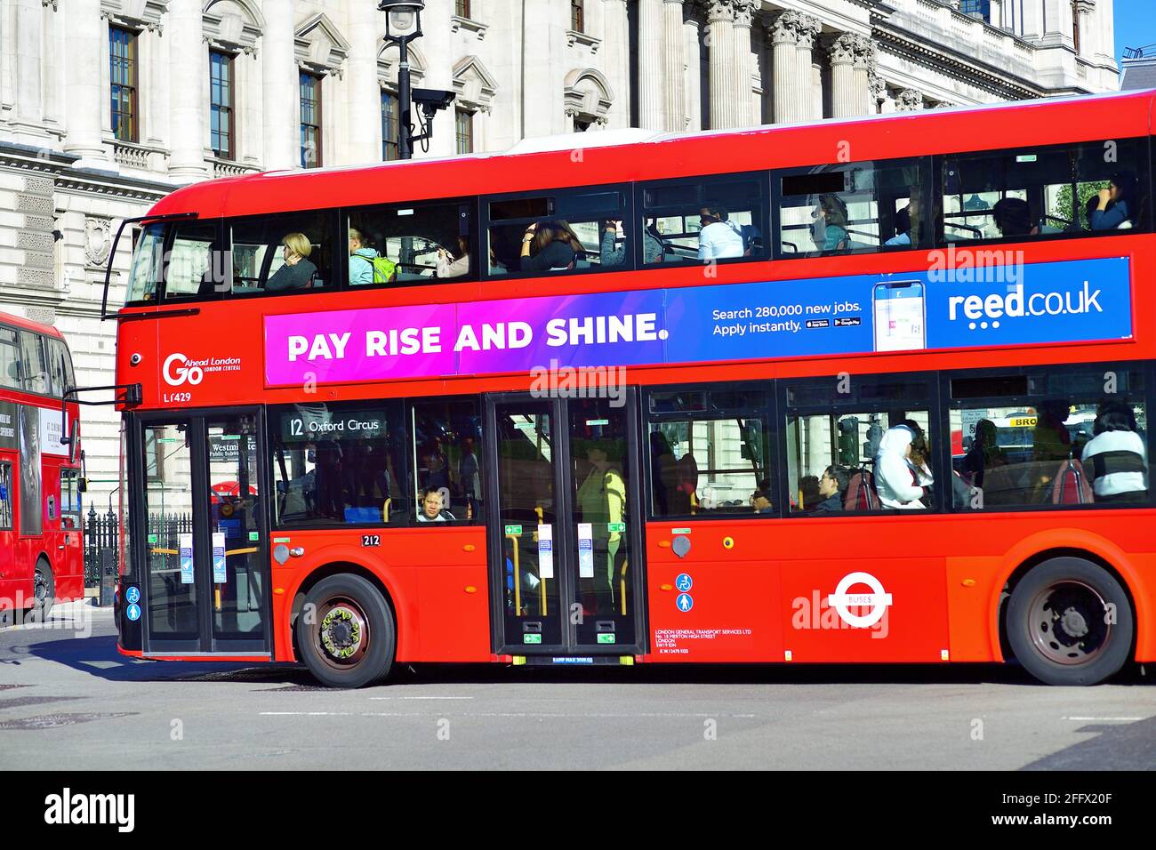 Bus westminster hi-res stock photography and images - Alamy