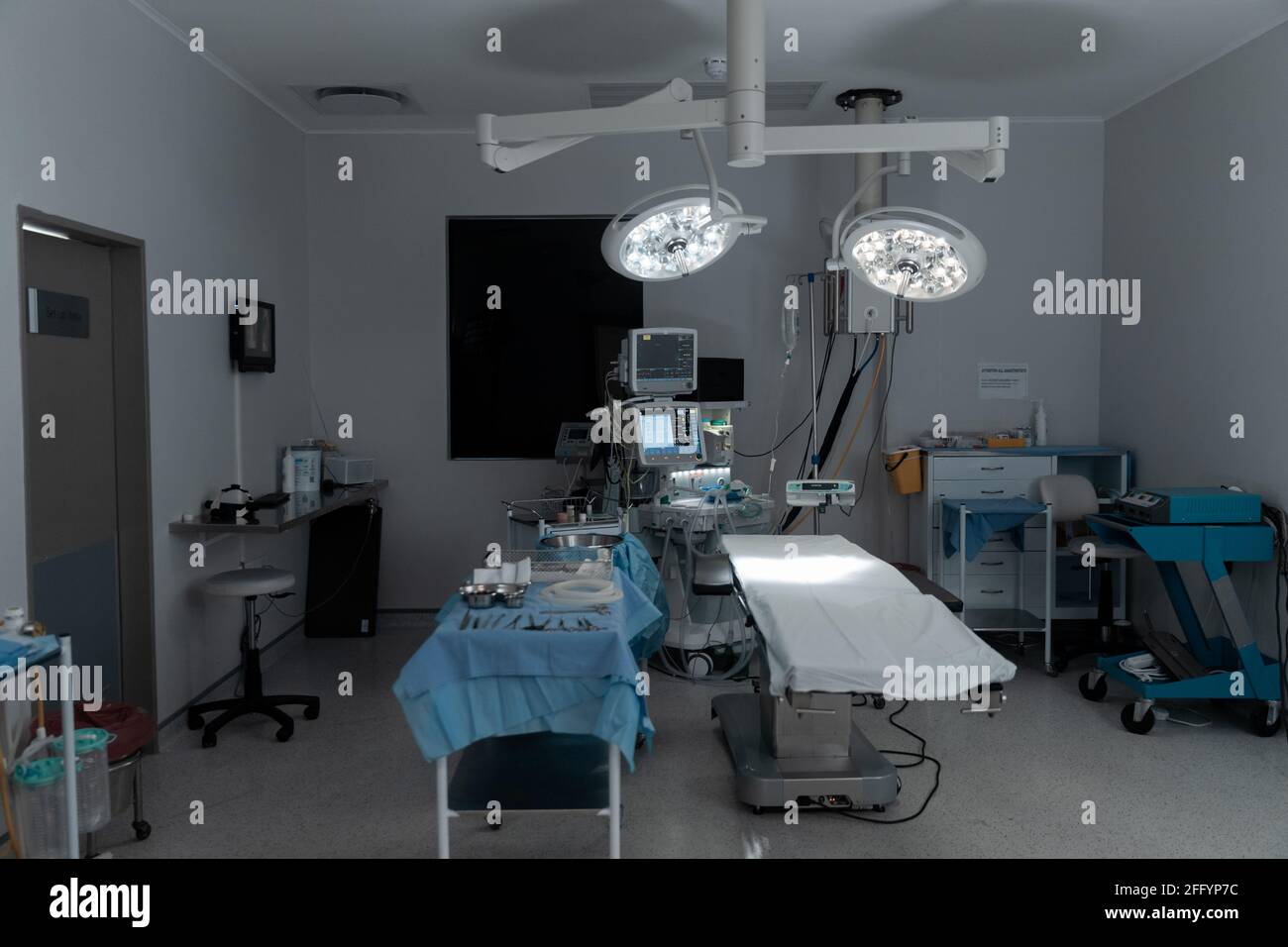 Theatre hospital nurse hi-res stock photography and images - Alamy