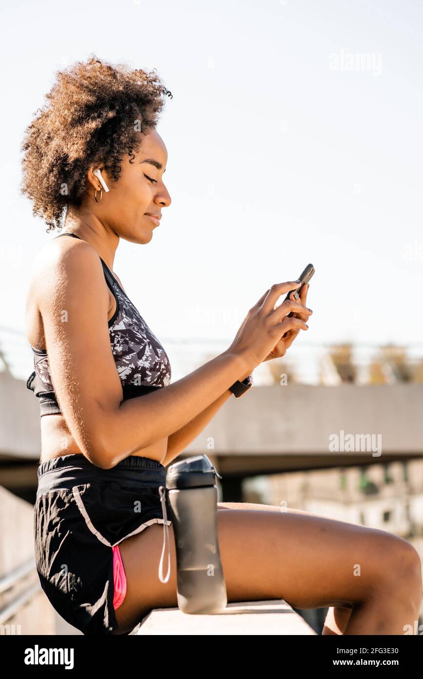 Mobile athlete hi-res stock photography and images - Alamy