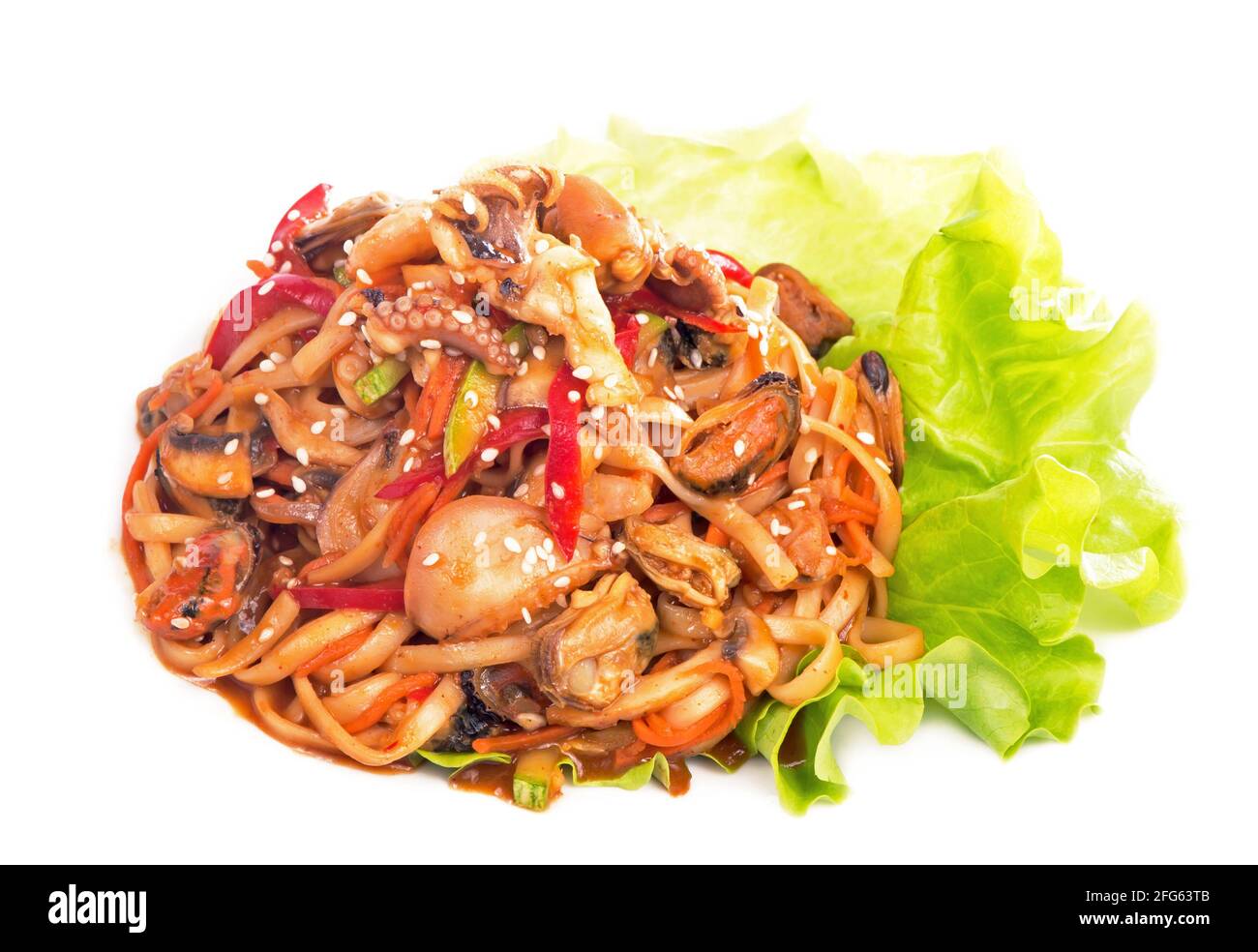 Thai style fried noodle with sauce Cut Out Stock Images & Pictures - Alamy