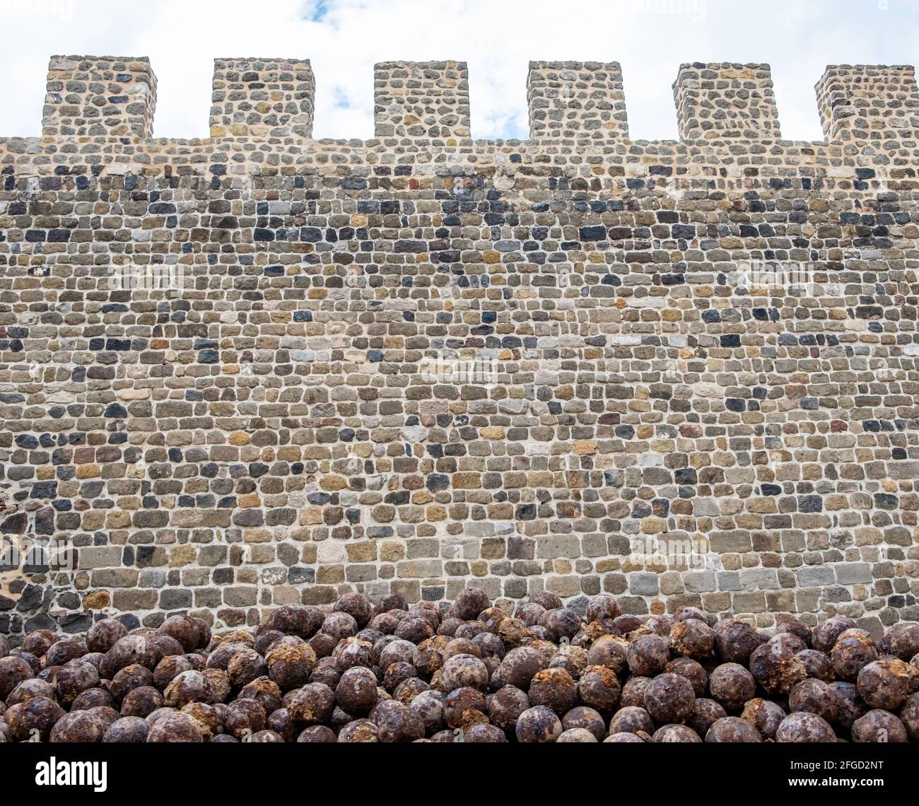 Medieval cannon in front of the castle hi-res stock photography and ...
