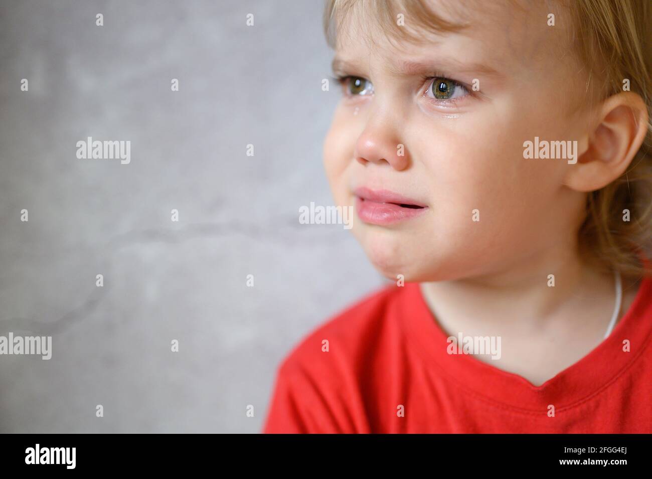 Childrens reaction hi-res stock photography and images - Alamy