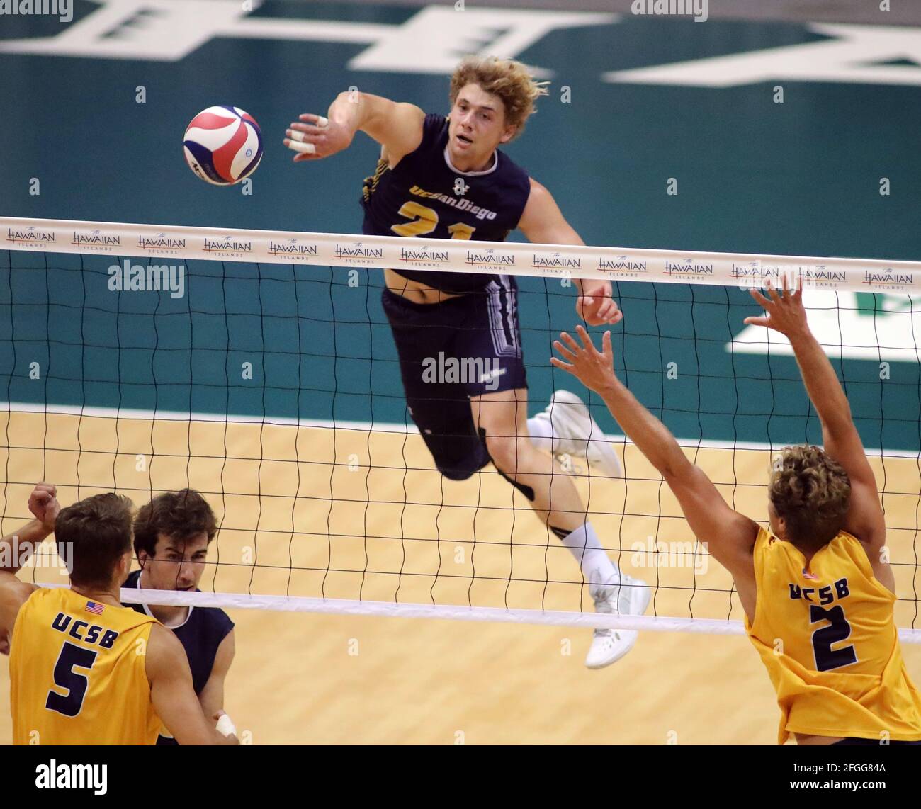 Honolulu, Hawaii, USA. April 24 2021: UC San Diego Tritons outside ...