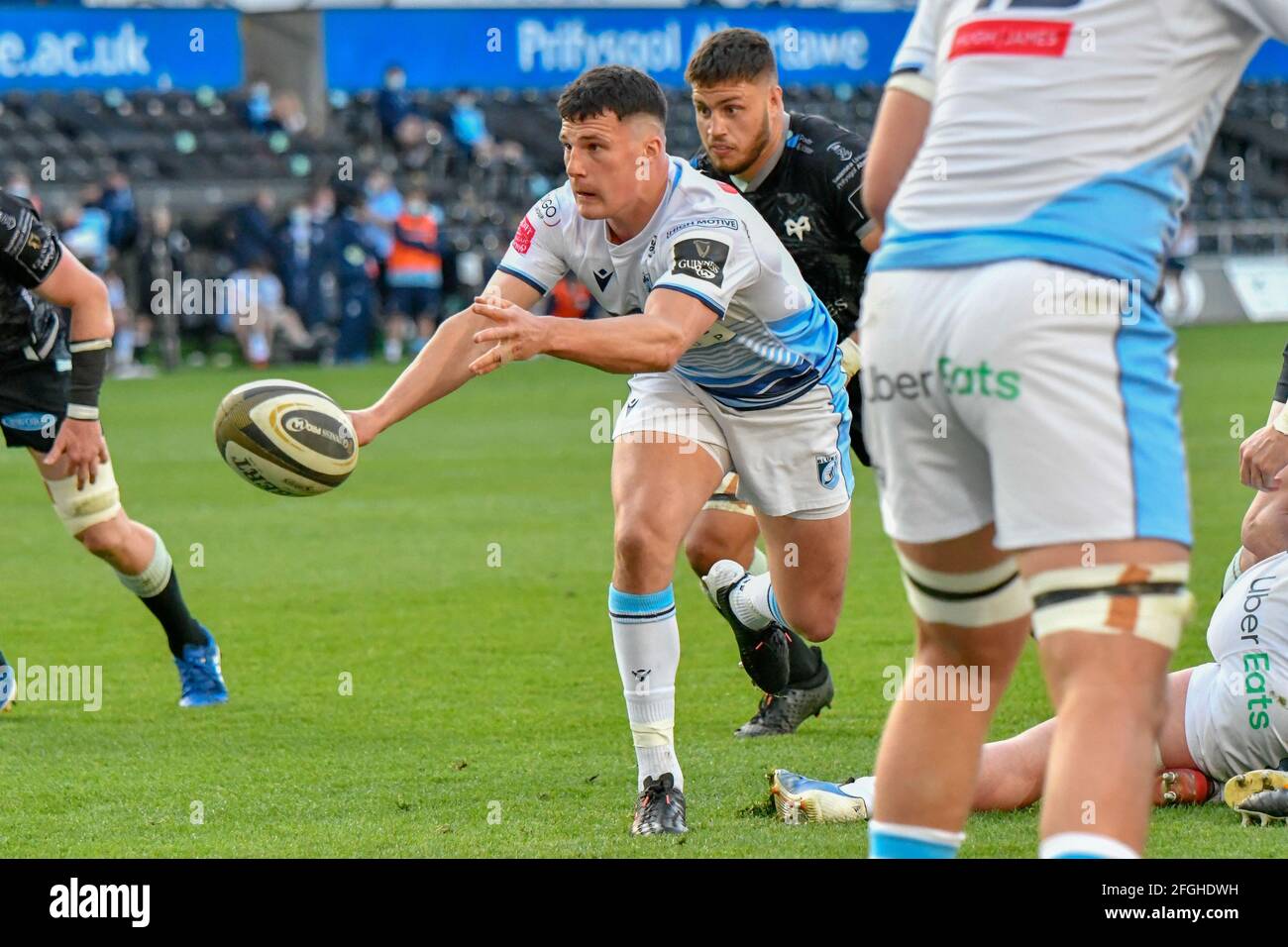 Pro14 rugby game hi-res stock photography and images - Alamy