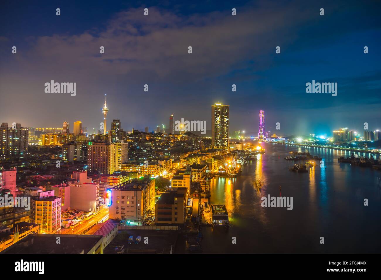 Beautiful architecture building cityscape of macau city skyline at ...