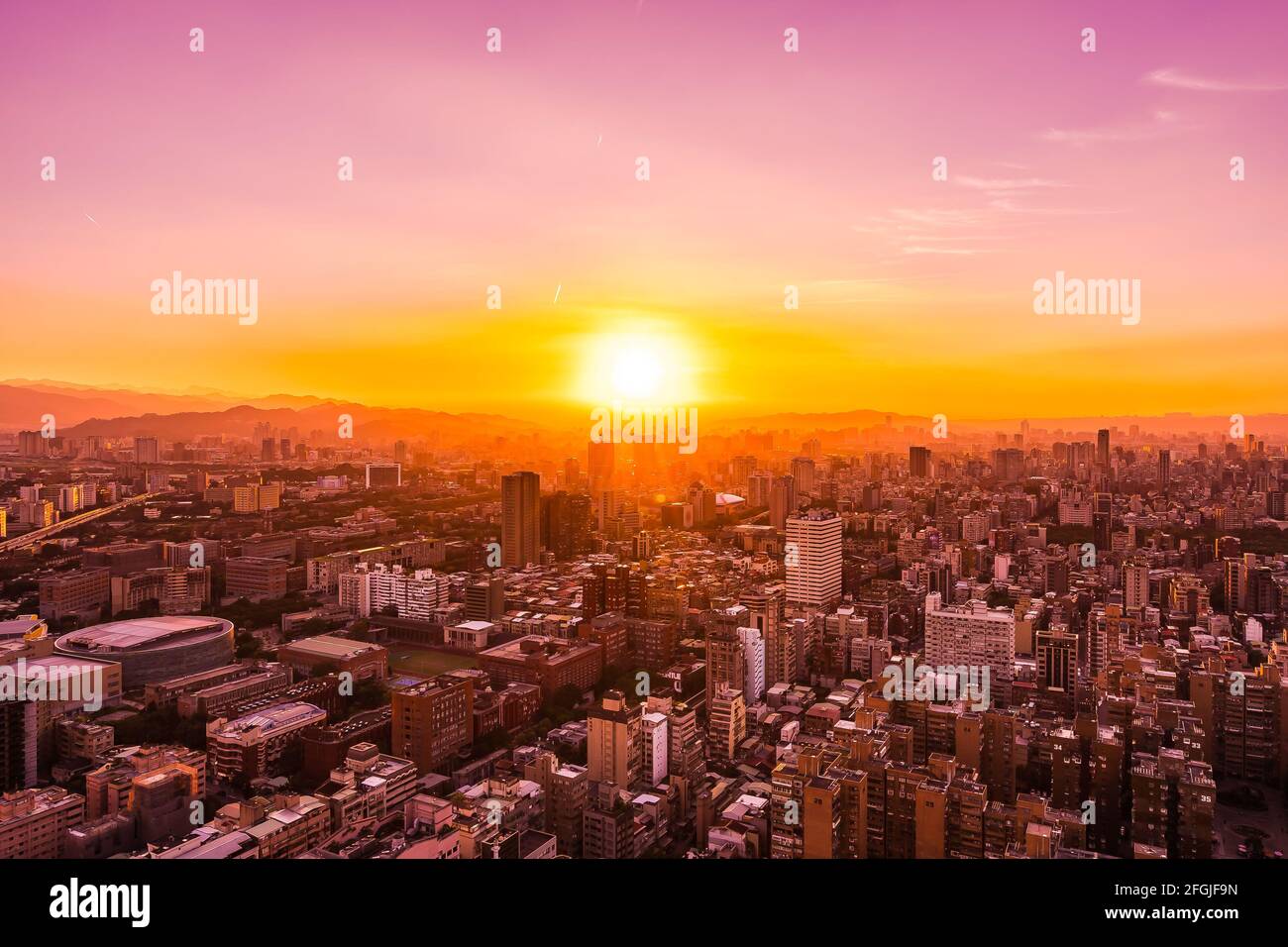 Beautiful architecture building taipei city skyline at sunset in Taiwan ...