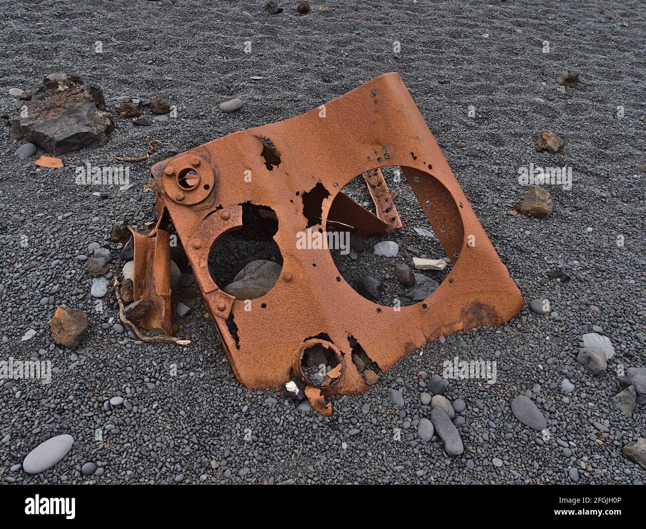 Rusty remains of the wreck of Grimsby fishing trawler Epine (GY7 ...