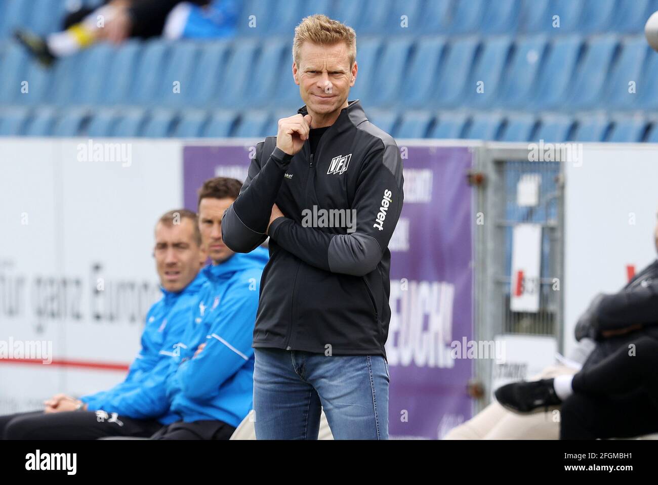 Osnabruck, Deutschland. 24th Apr, 2021. firo: 24.04.2021 Soccer: Soccer: 2nd Bundesliga season ...