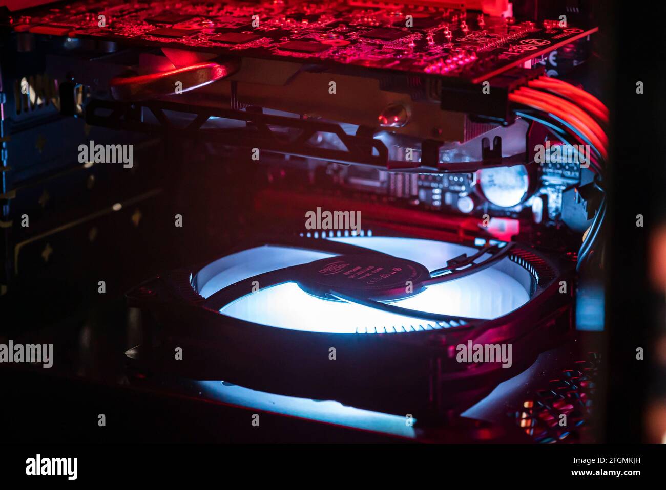 LOS ANGELES, USA 25 APRIL 2021: Gaming pc interior detail illuminated ...