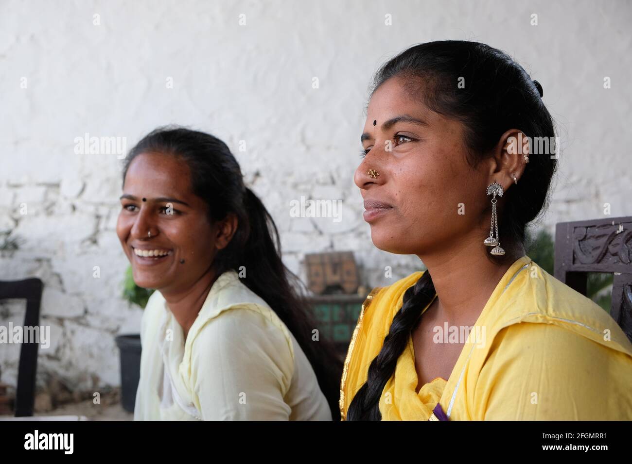 Two friends talking listening hi-res stock photography and images - Alamy