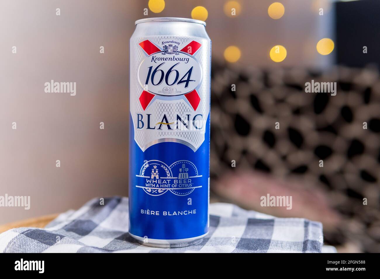 Kronenbourg 1664 label hi-res stock photography and images - Alamy