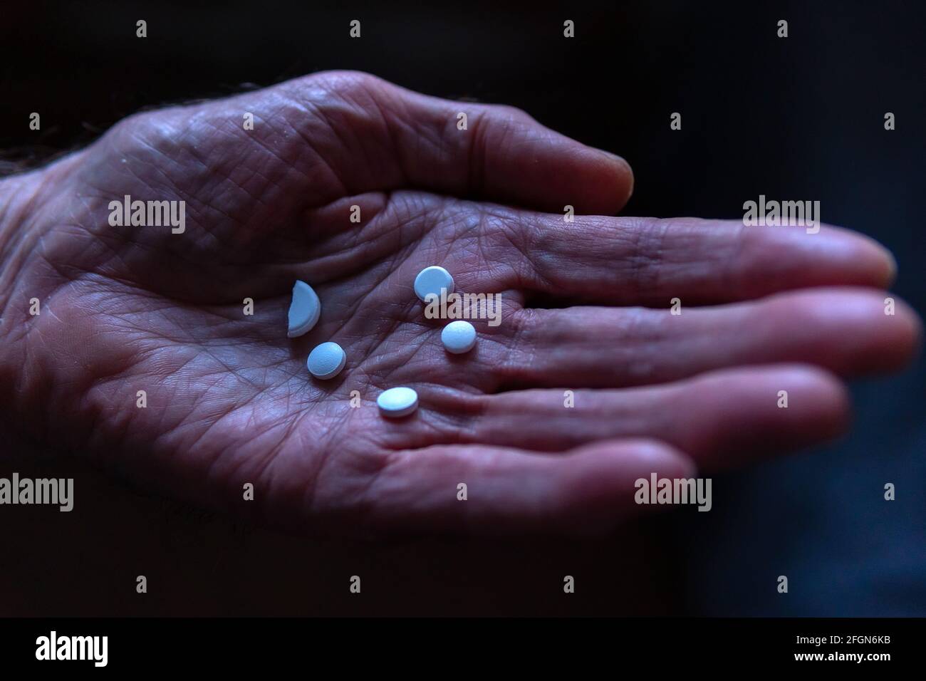 Elderly person with medicines hi-res stock photography and images - Alamy