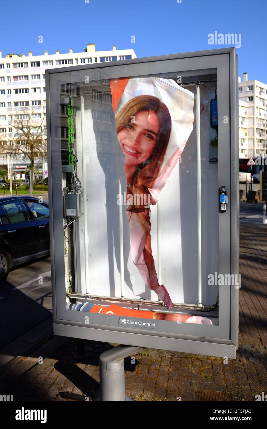 Panneau publicitaire hi-res stock photography and images - Alamy