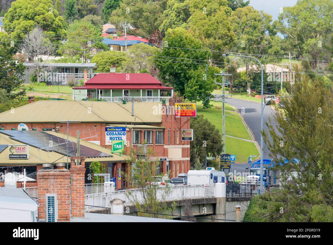 Looking over the TF Kennelly Bridge and Narira Creek on the Princes ...