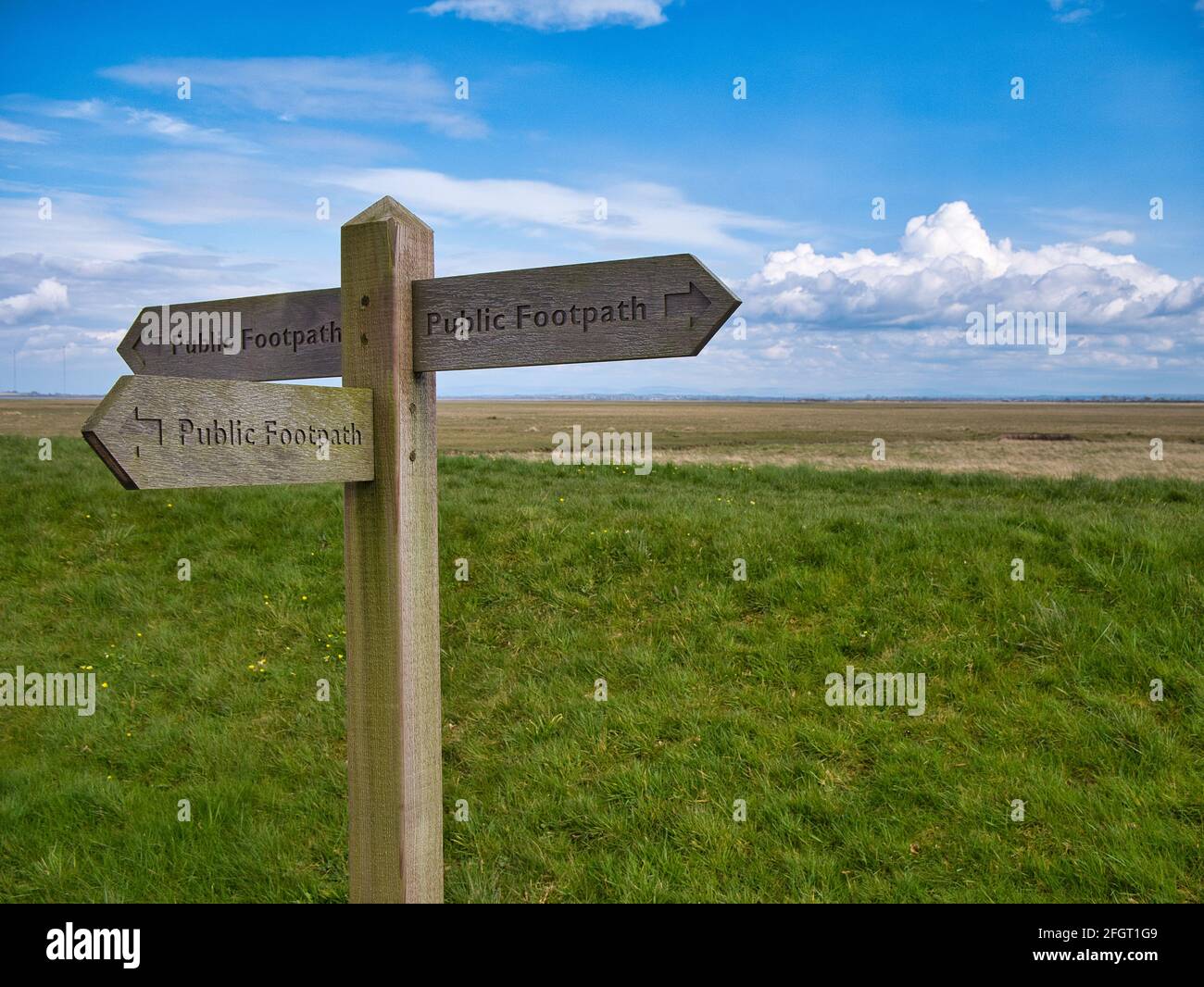Three directions hi-res stock photography and images - Alamy