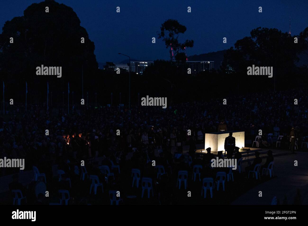 Dawn service and canberra hi-res stock photography and images - Alamy