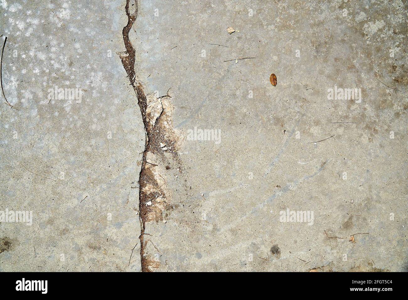 Grey color concrete with the crack background texture Stock Photo - Alamy