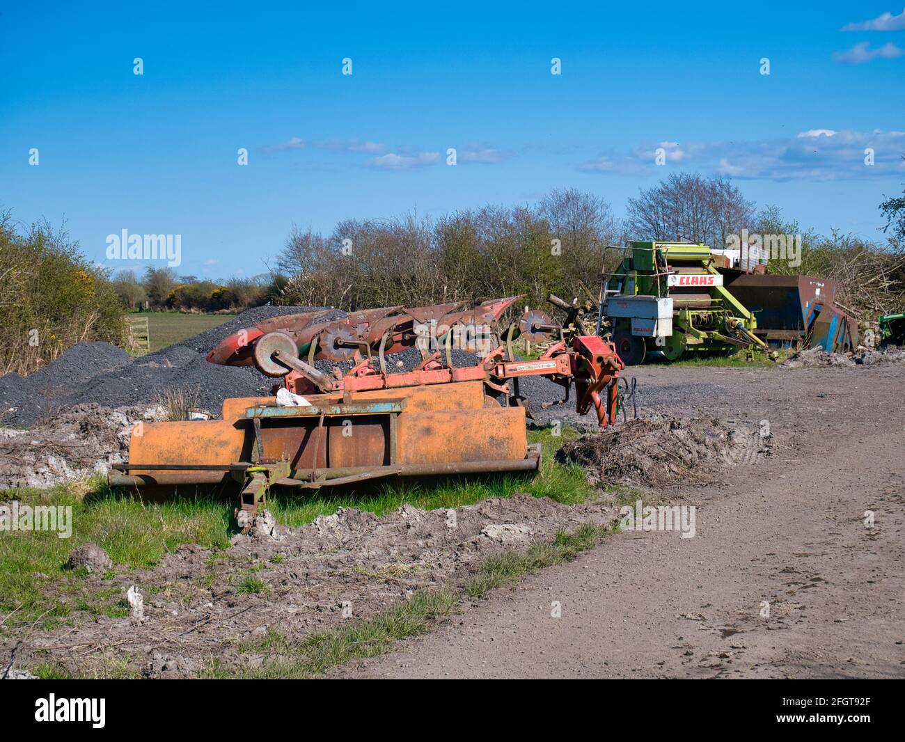 Disused farm equipment hi-res stock photography and images - Alamy
