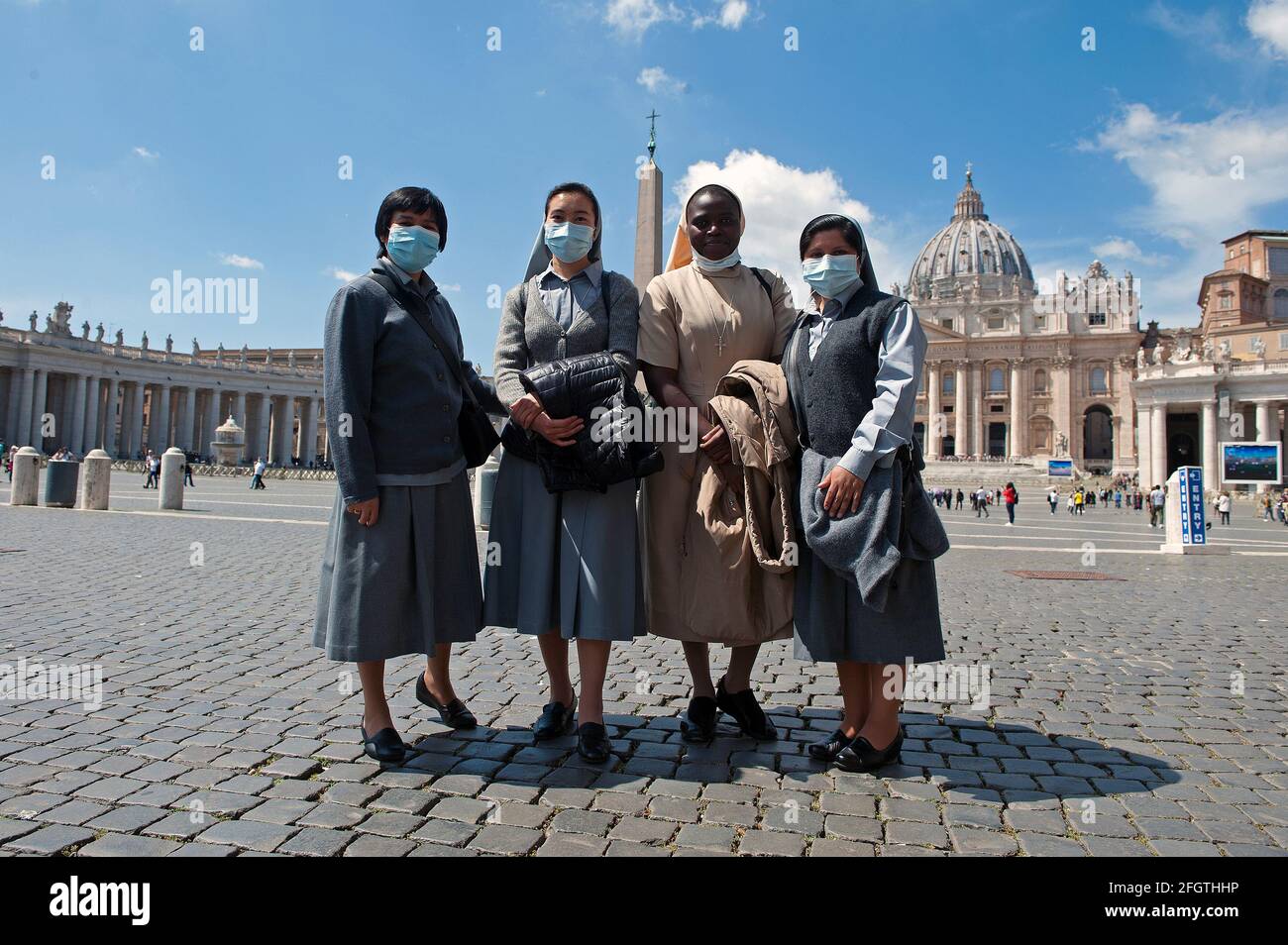 Rome, Italy. 25th Apr, 2021. nuns wearing a face mask attends the Pope ...