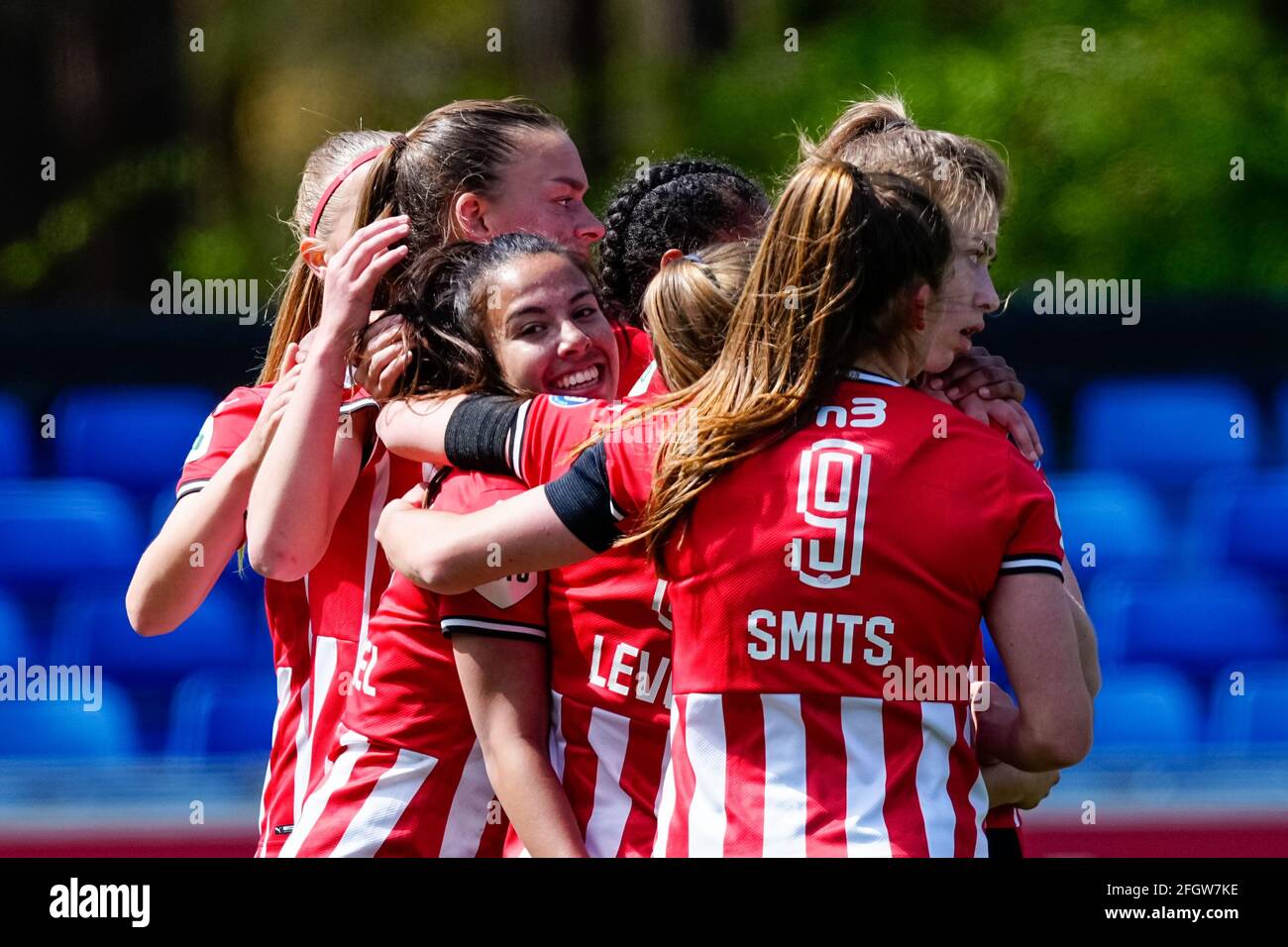 Naomi pattiwael hi-res stock photography and images - Alamy