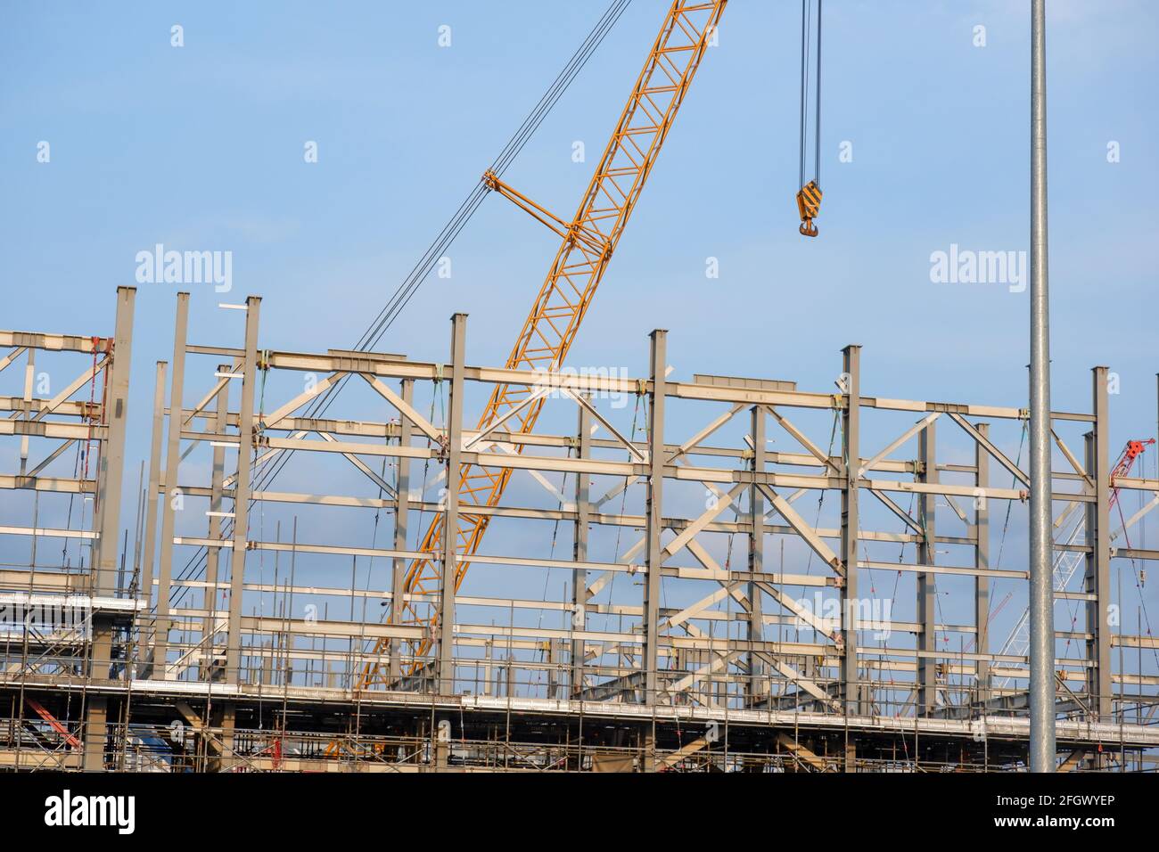 Steel frame buildings hi-res stock photography and images - Alamy