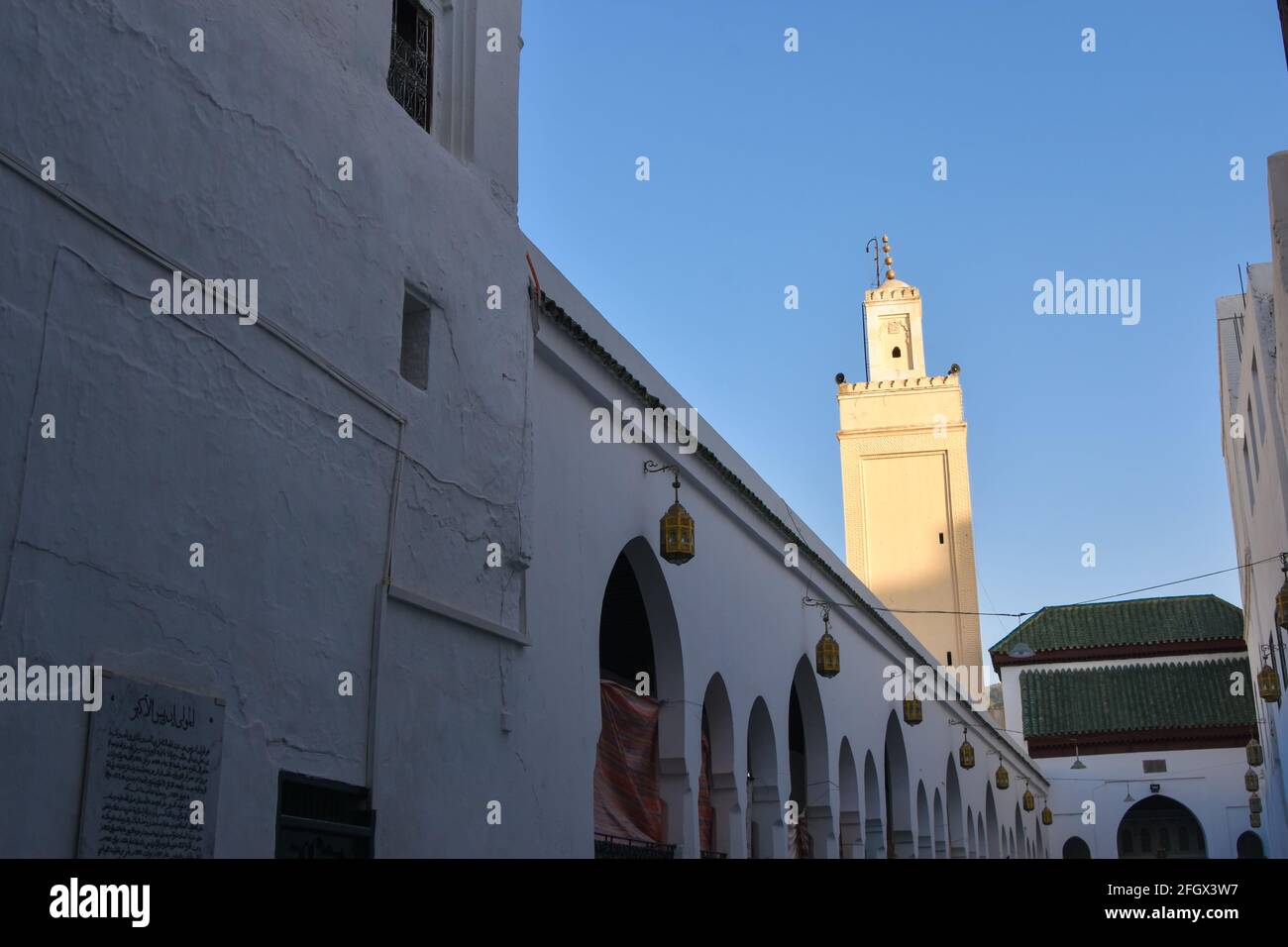 Mausoleum moulay idriss hi-res stock photography and images - Alamy