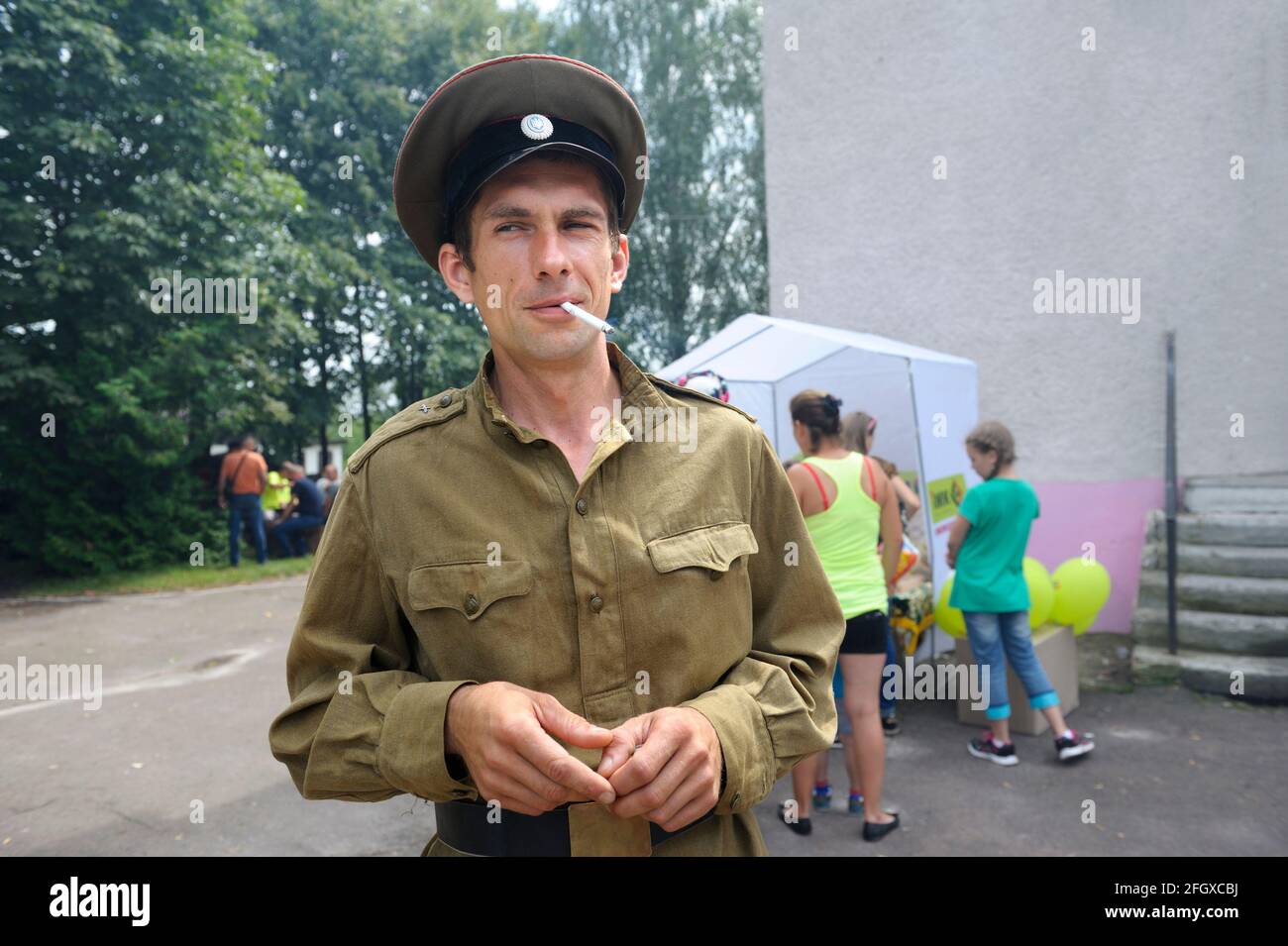 Soldier smoking cigarette hi-res stock photography and images - Alamy