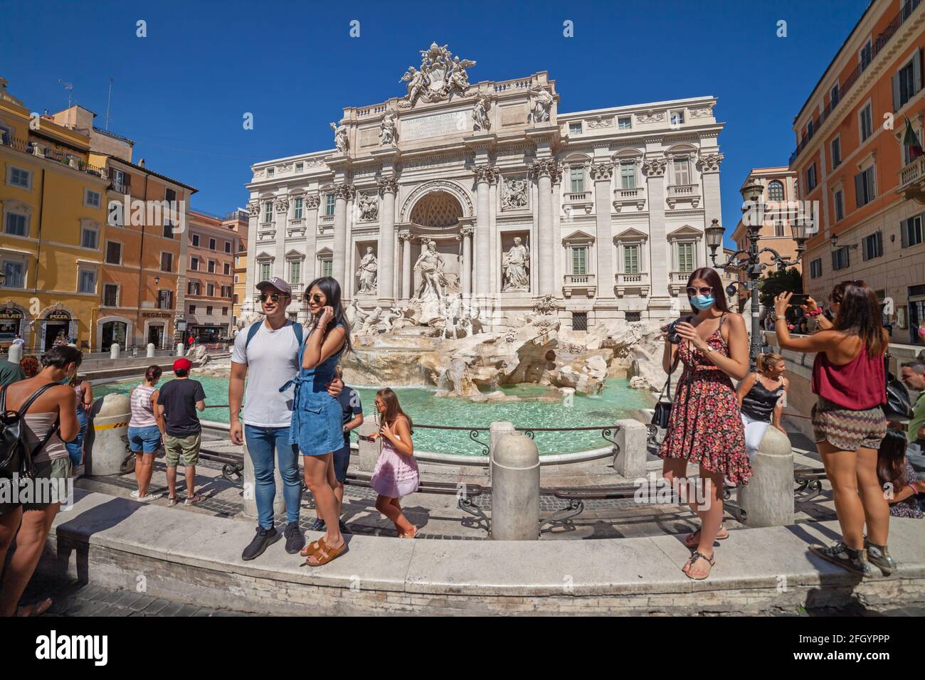 Piazza Di Trevi People High Resolution Stock Photography and Images - Alamy