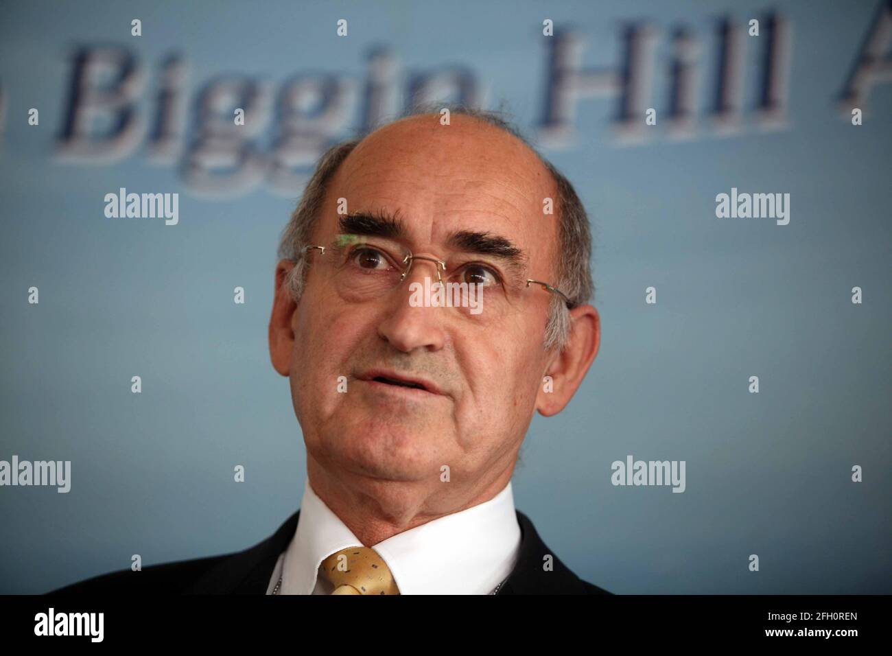 Biggin Hill Airport.... Demonstrators blocked the front gate to the ...