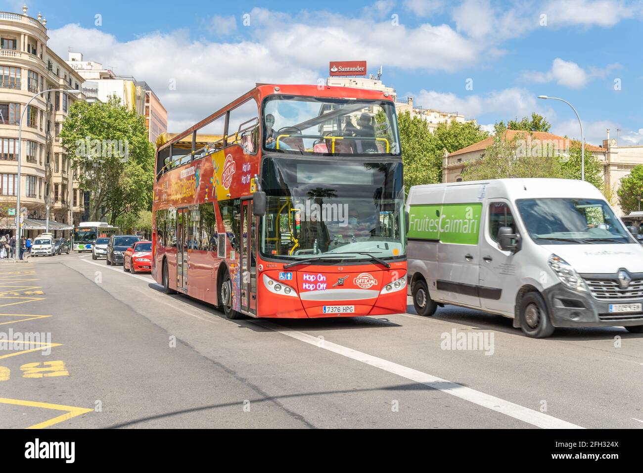 Palma sightseeing bus hi-res stock photography and images - Alamy