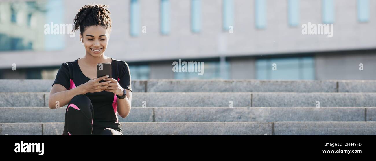 Urban style outdoor, modern gadgets and mobile app Stock Photo - Alamy