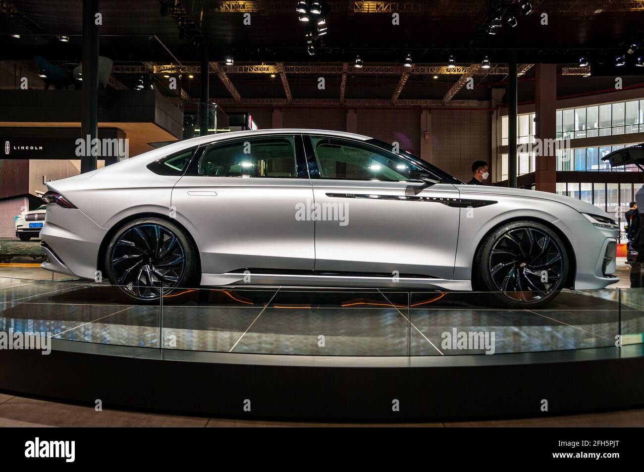 The Lincoln Zephyr Reflection concept on display at the 2021 Shanghai ...