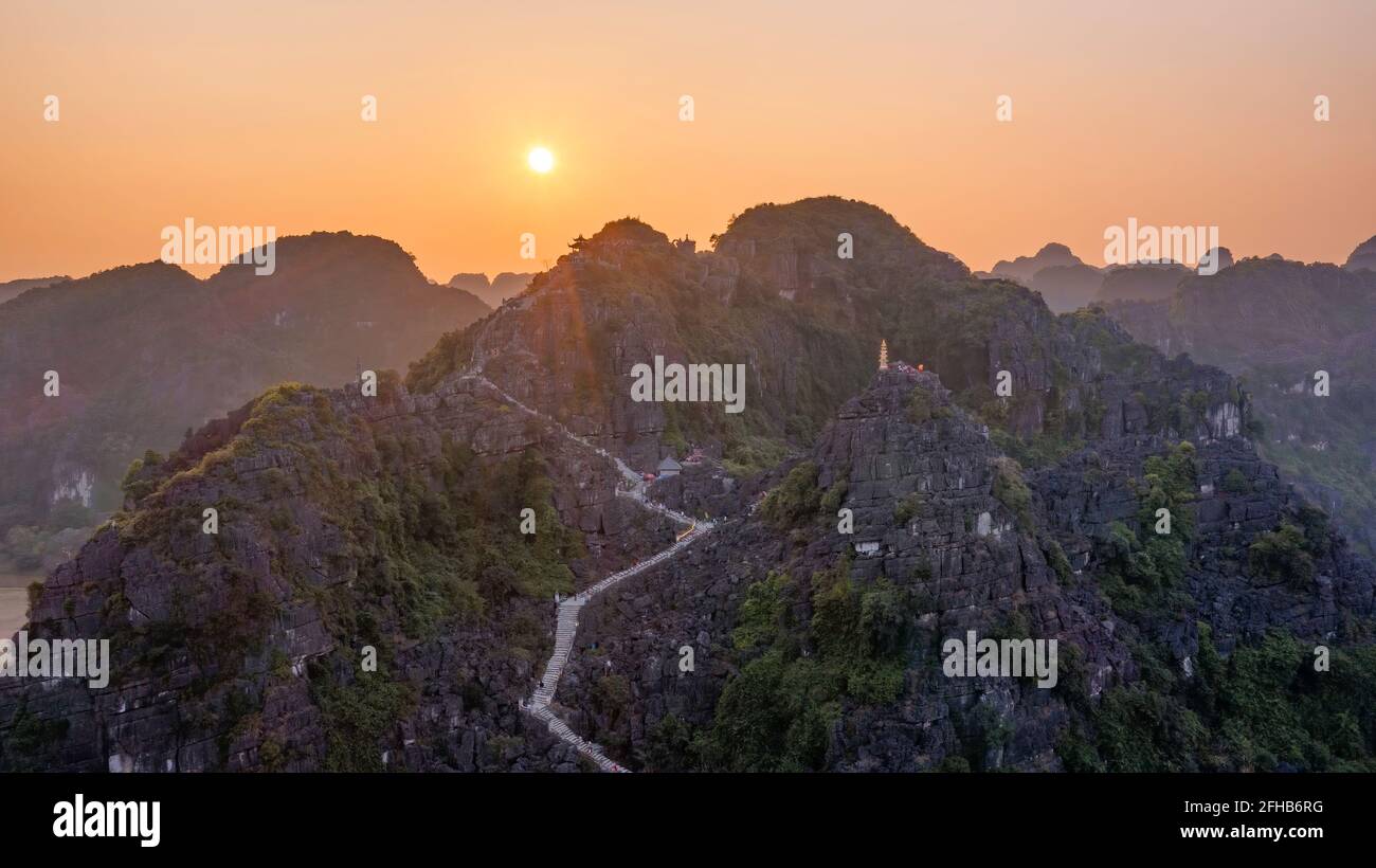 Hang Mua (Mua Cave mountain) sunset view in Ninh Binh, VietNam Stock ...