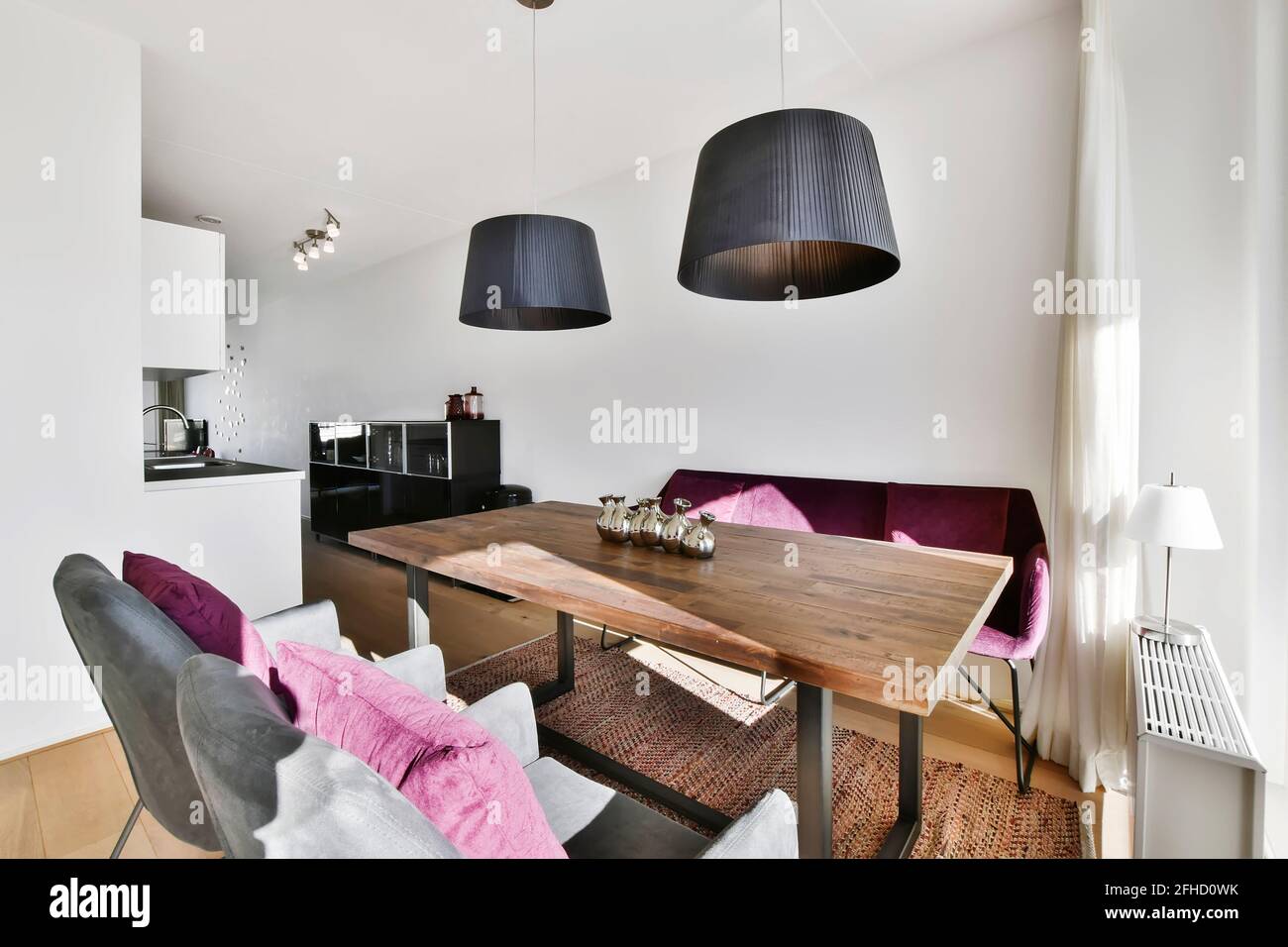 Dining comfort hi-res stock photography and images - Alamy