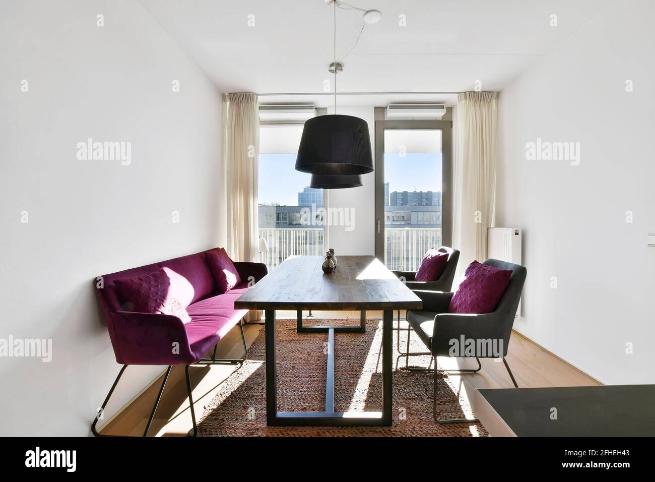 Dining comfort hi-res stock photography and images - Alamy
