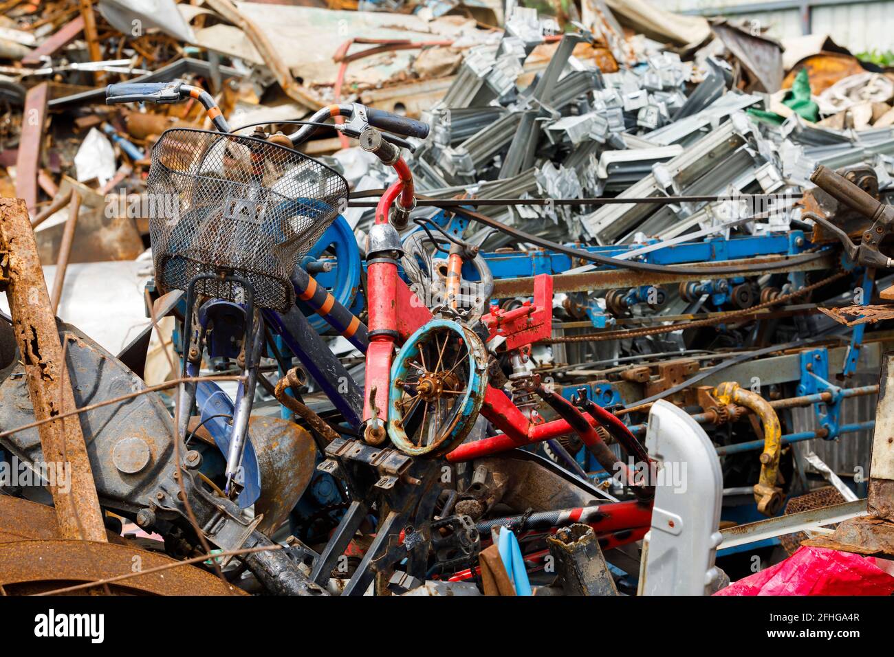 Closeup heap of old and rusty iron scrap, recyclable waste junk Stock ...