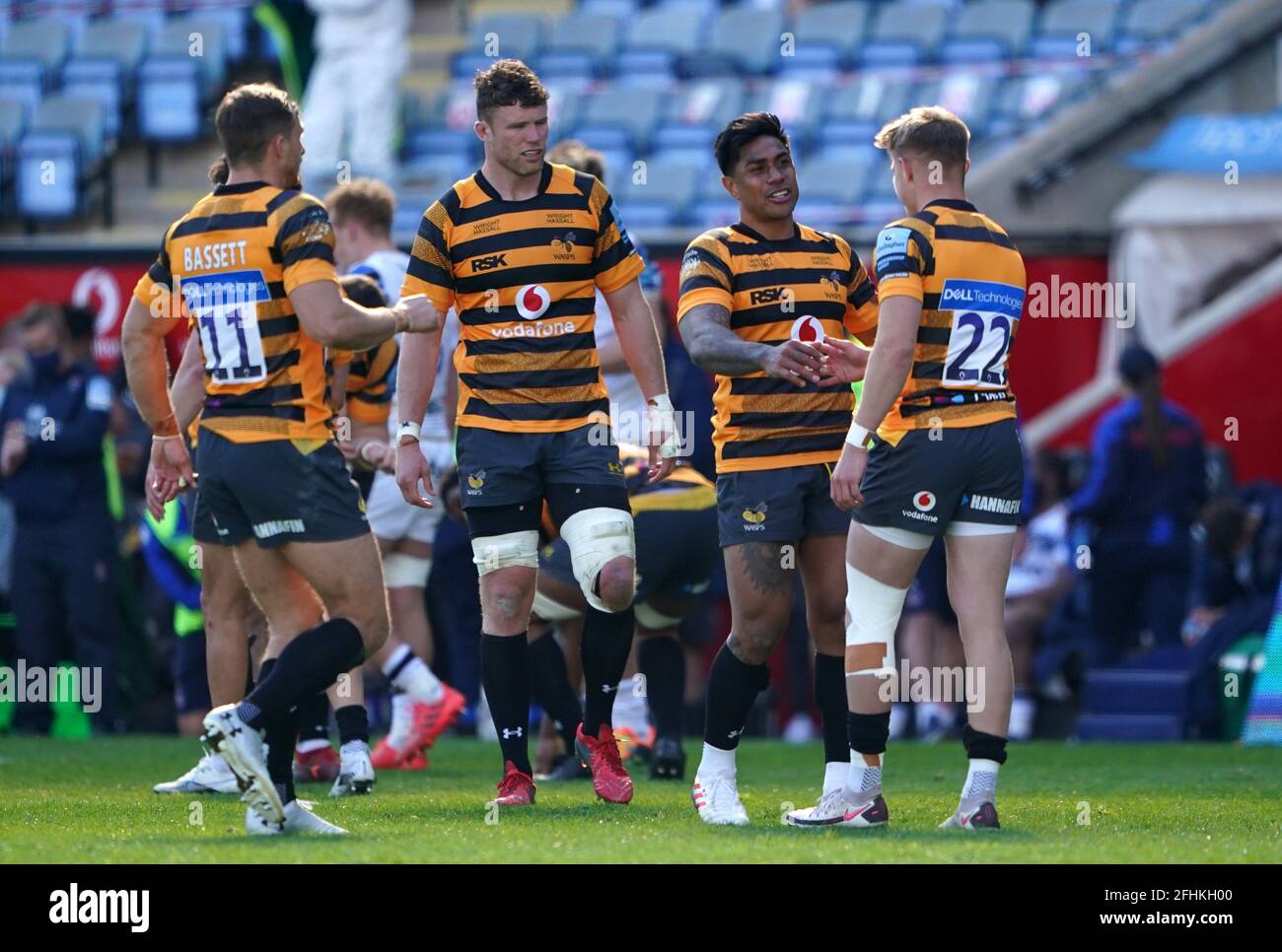Wasps celebrate after the Gallagher Premiership match at Ricoh Arena ...