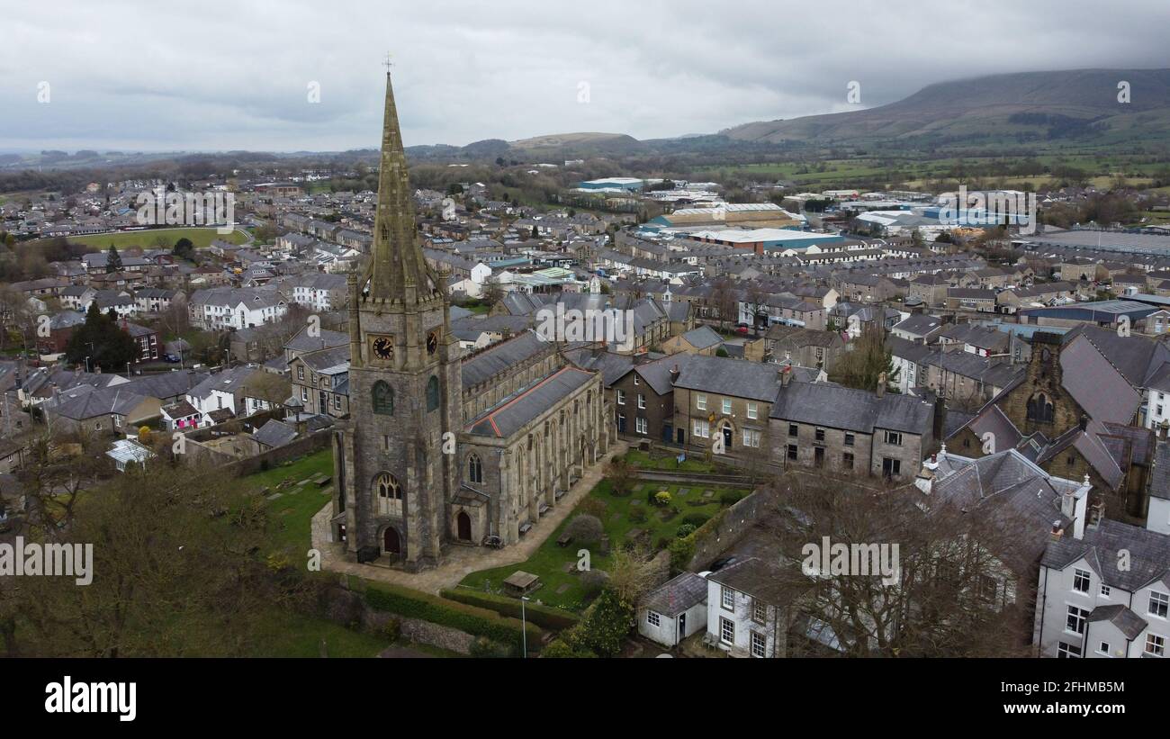 Aerial view of a large church in Clitheroe, Ribble valley. St Mary ...