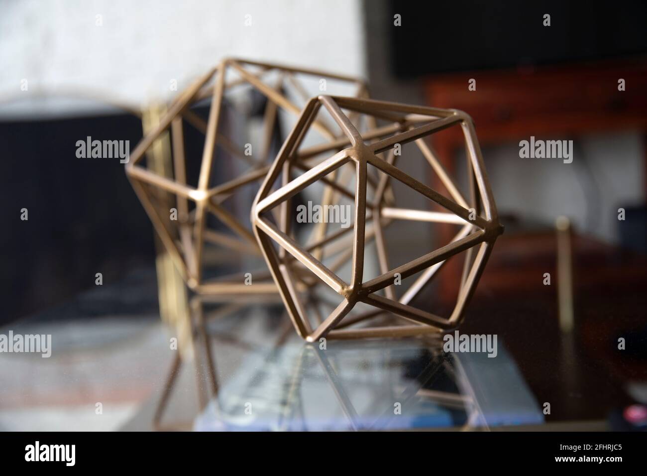 Polygon sculpture hi-res stock photography and images - Alamy