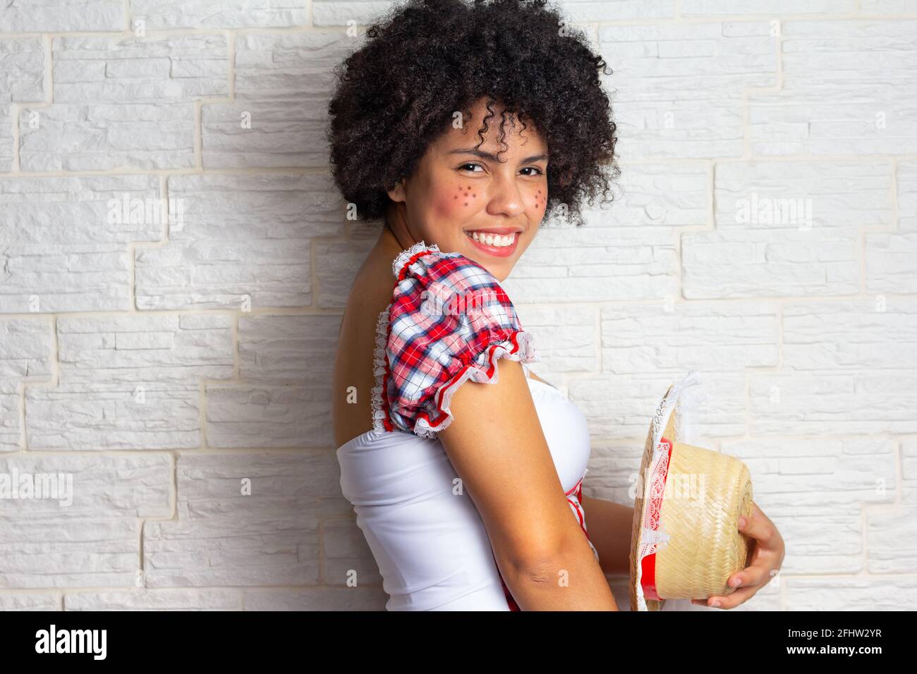 Brazilian woman wearing traditional clothes hi-res stock photography ...