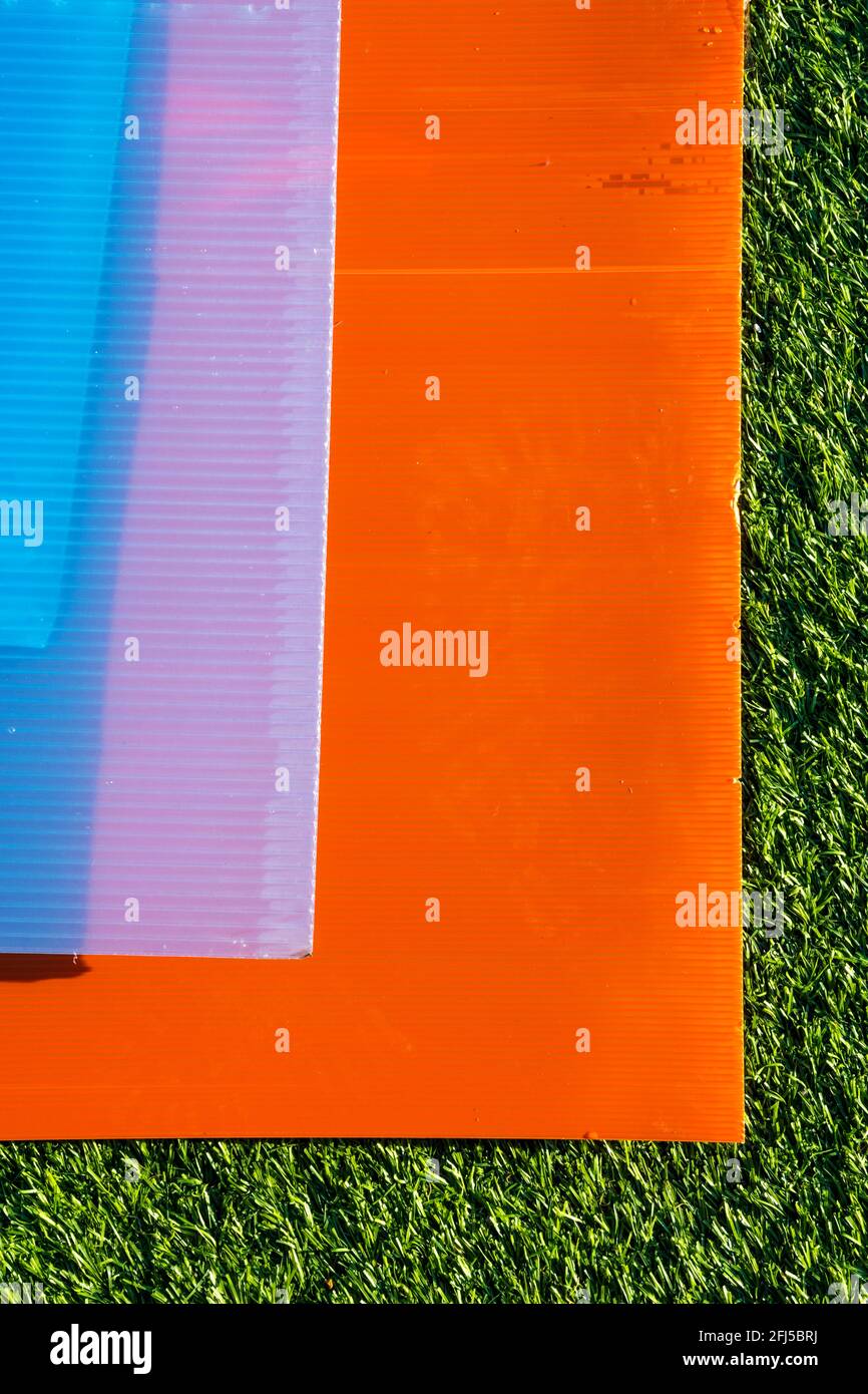Polycarbonate sheet hi-res stock photography and images - Alamy